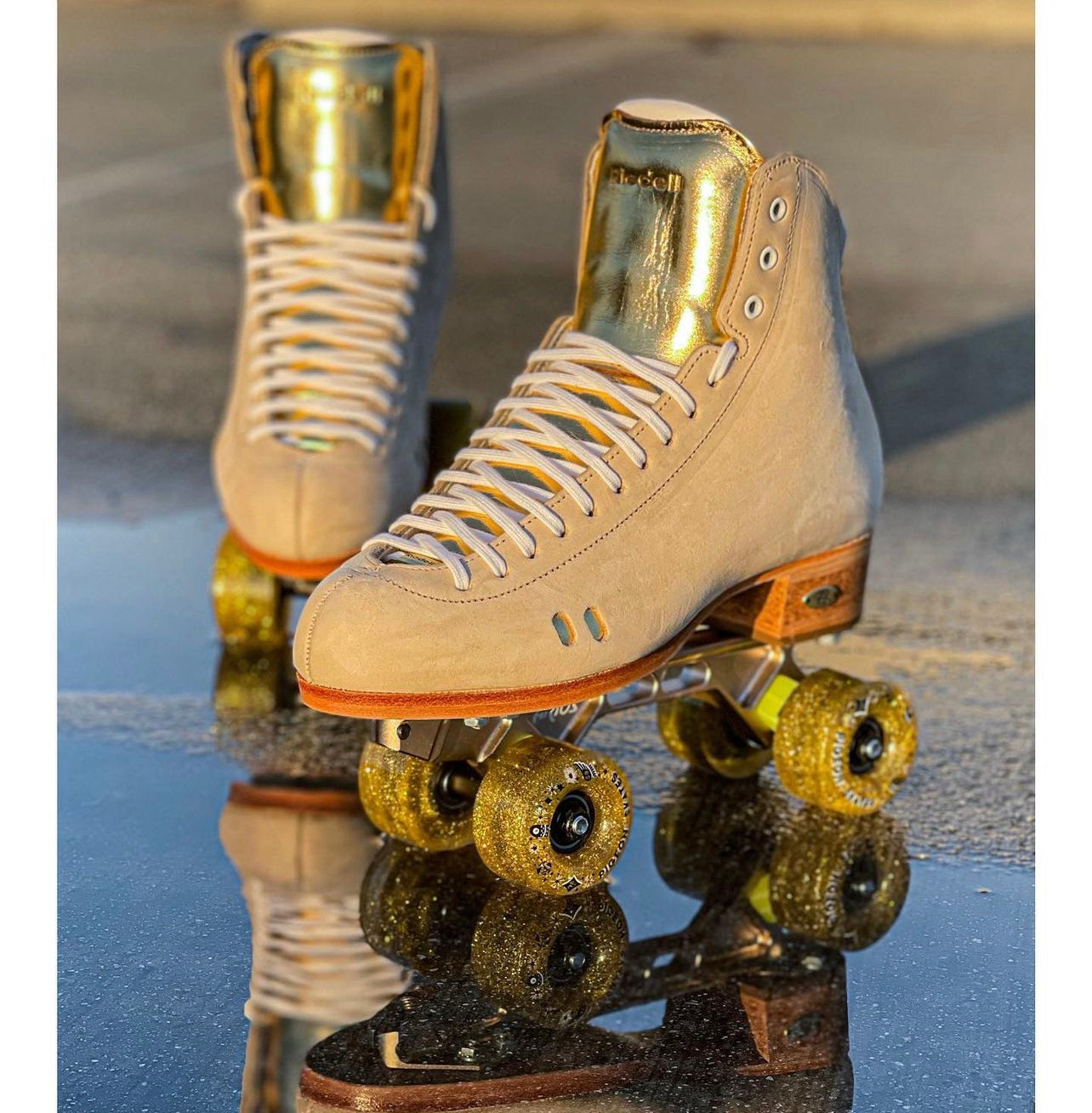 Riedell 3200 Custom Color Skates | Pigeon's Roller Skate Shop