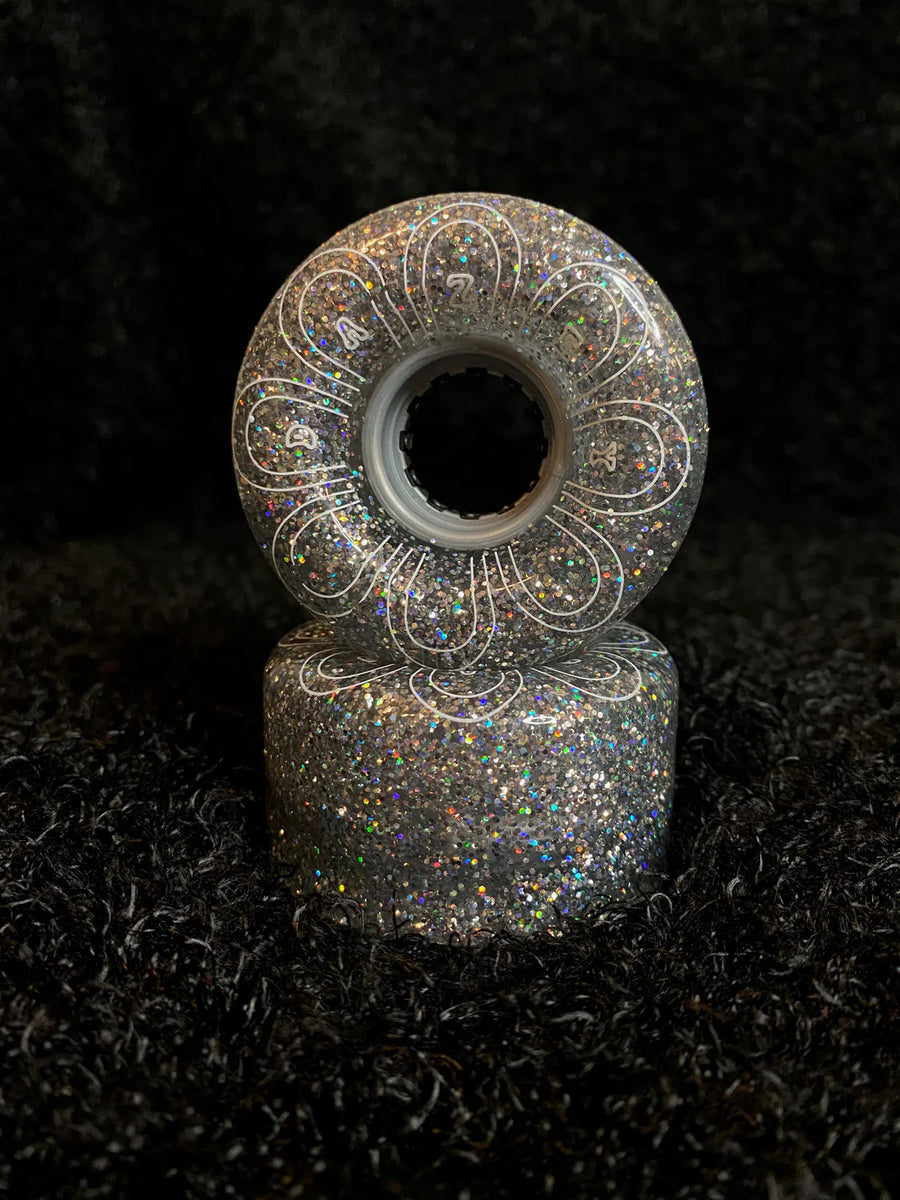 Dizzy Daisy Light Up Wheels - SILVER HAZE | Pigeon's Roller Skate Shop