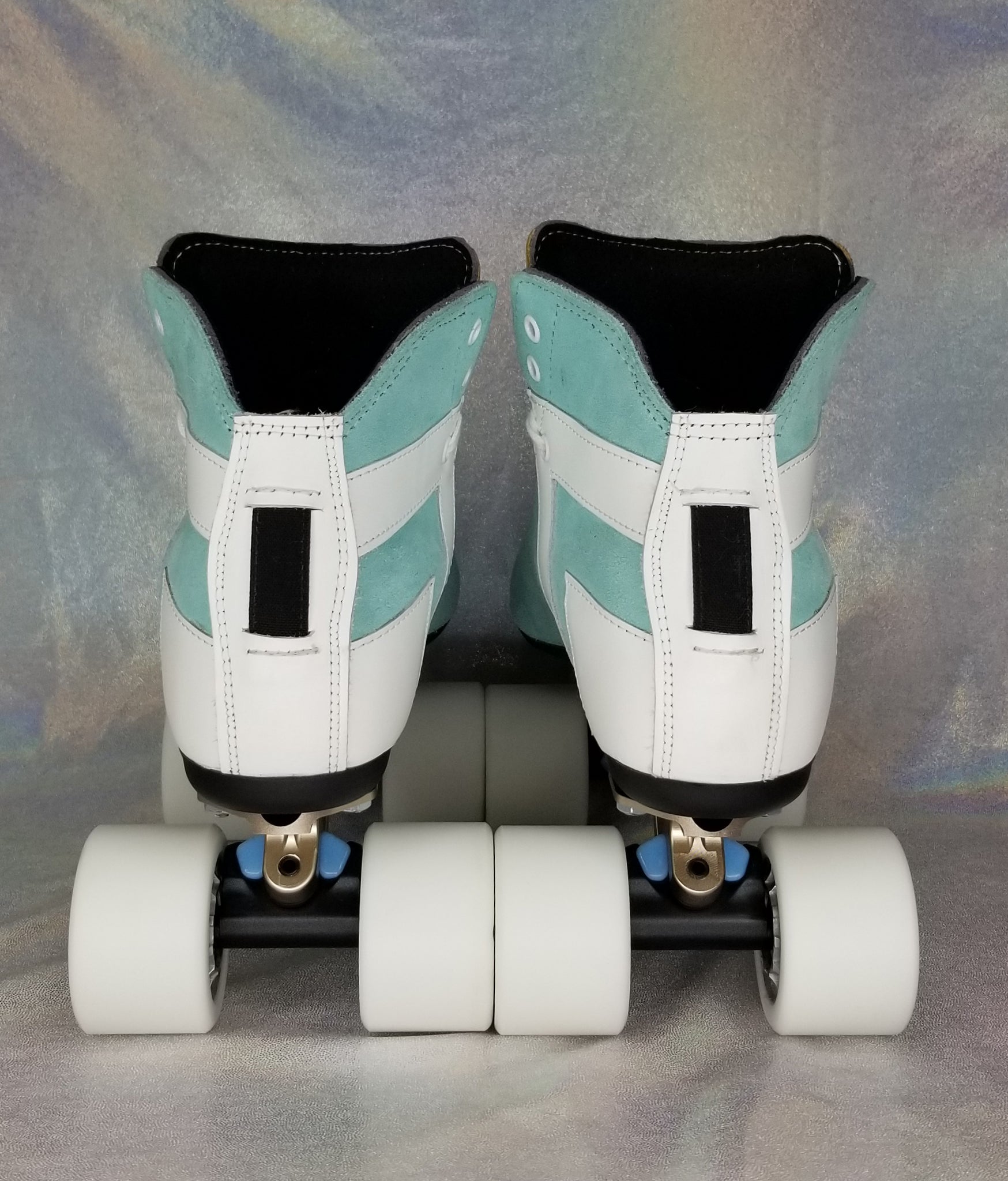 Antik AR2 Roller Derby Skate - PIGEON PACKAGE